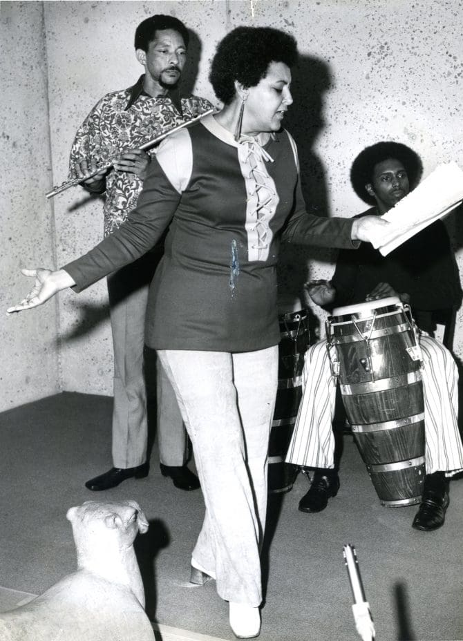 Poetry | Oakland Public Library